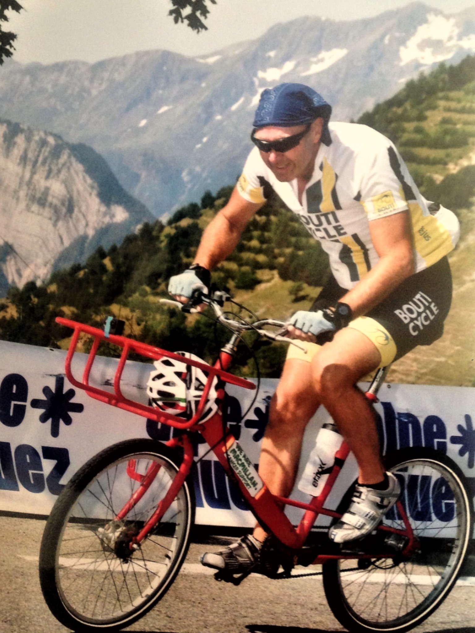CWU: Team Union conquers the Alps – on Royal Mail bikes!